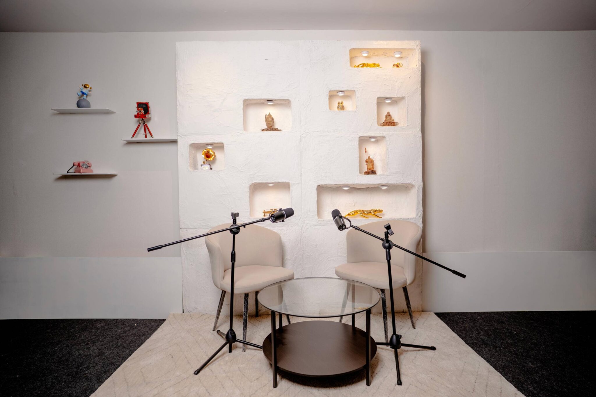 How much does it cost to rent a podcast studio in Mumbai?